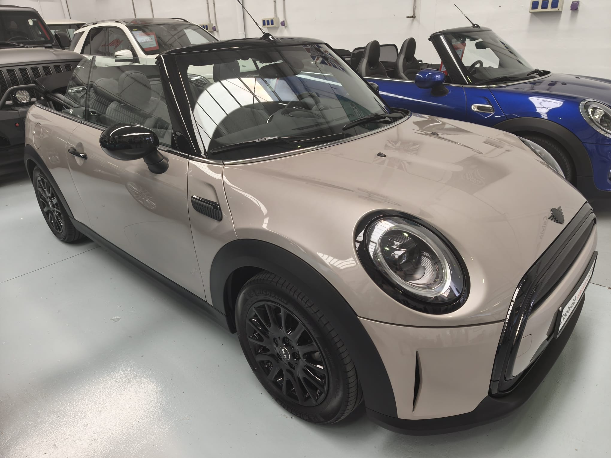 MINI COOPER CABRIOLET 136hp 2022 | Calvia Cars