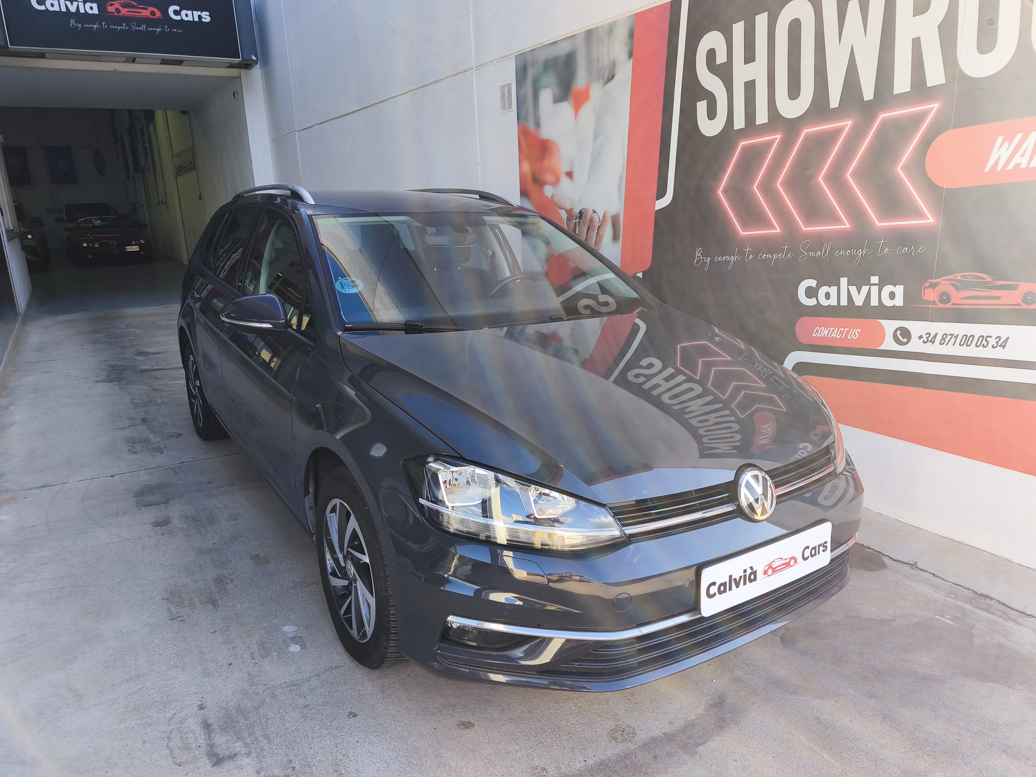 VOLKSWAGEN GOLF VARIANT 1.6 TDI business & NAVi edition for sale in ...